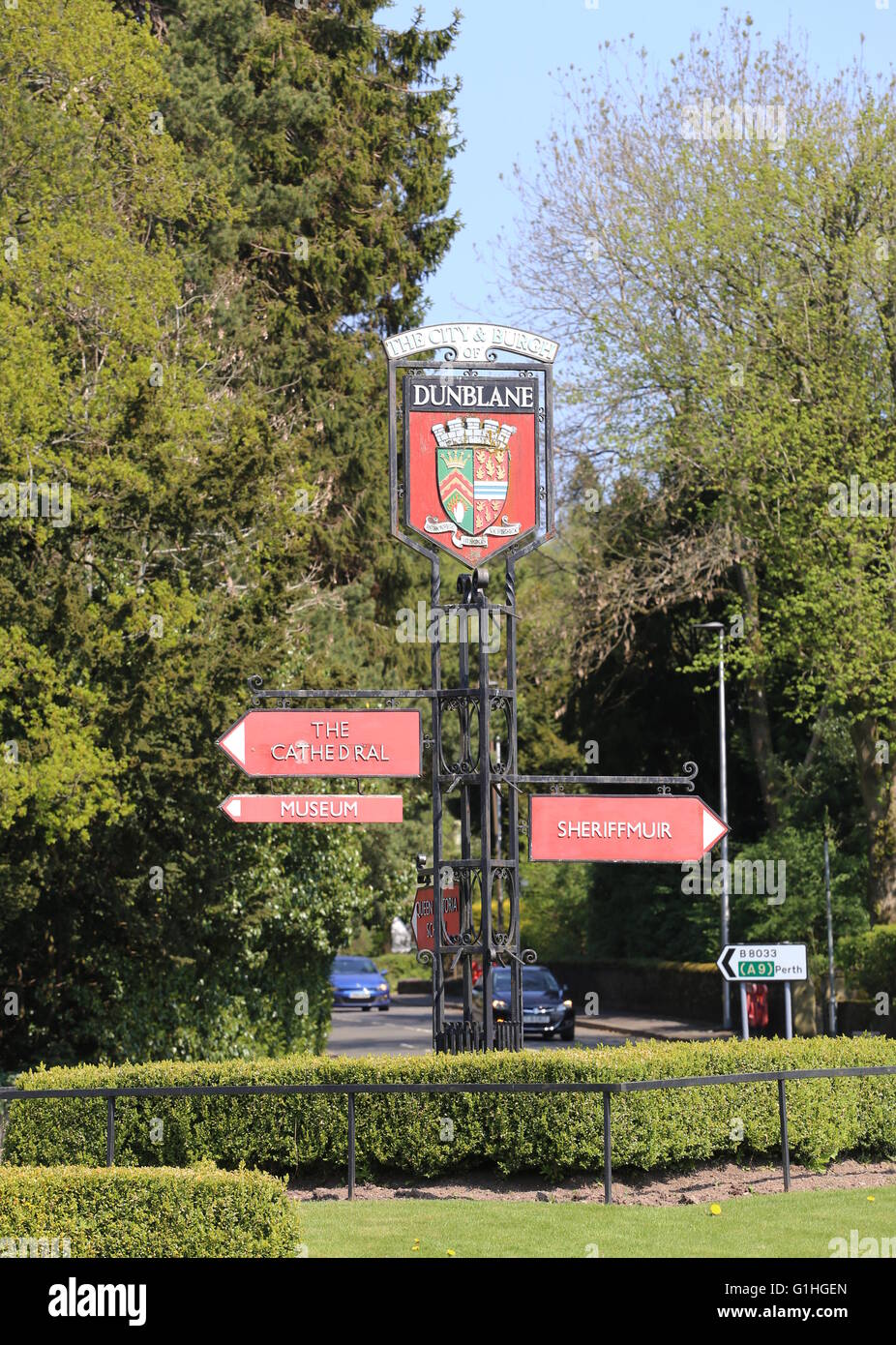 Dunblane signpost and crest Scotland May 2016 Stock Photo - Alamy