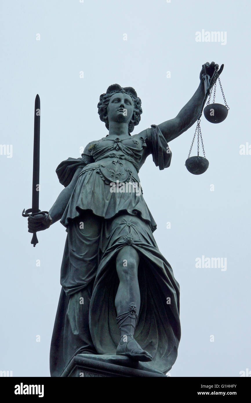 Lady justice blindfold hi-res stock photography and images - Alamy