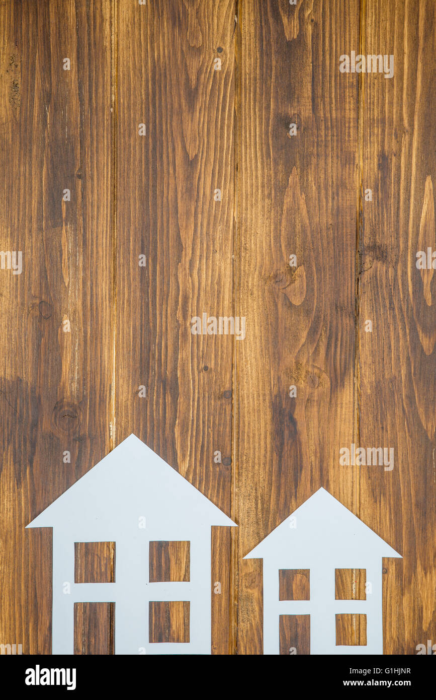 Paper house hi-res stock photography and images - Alamy