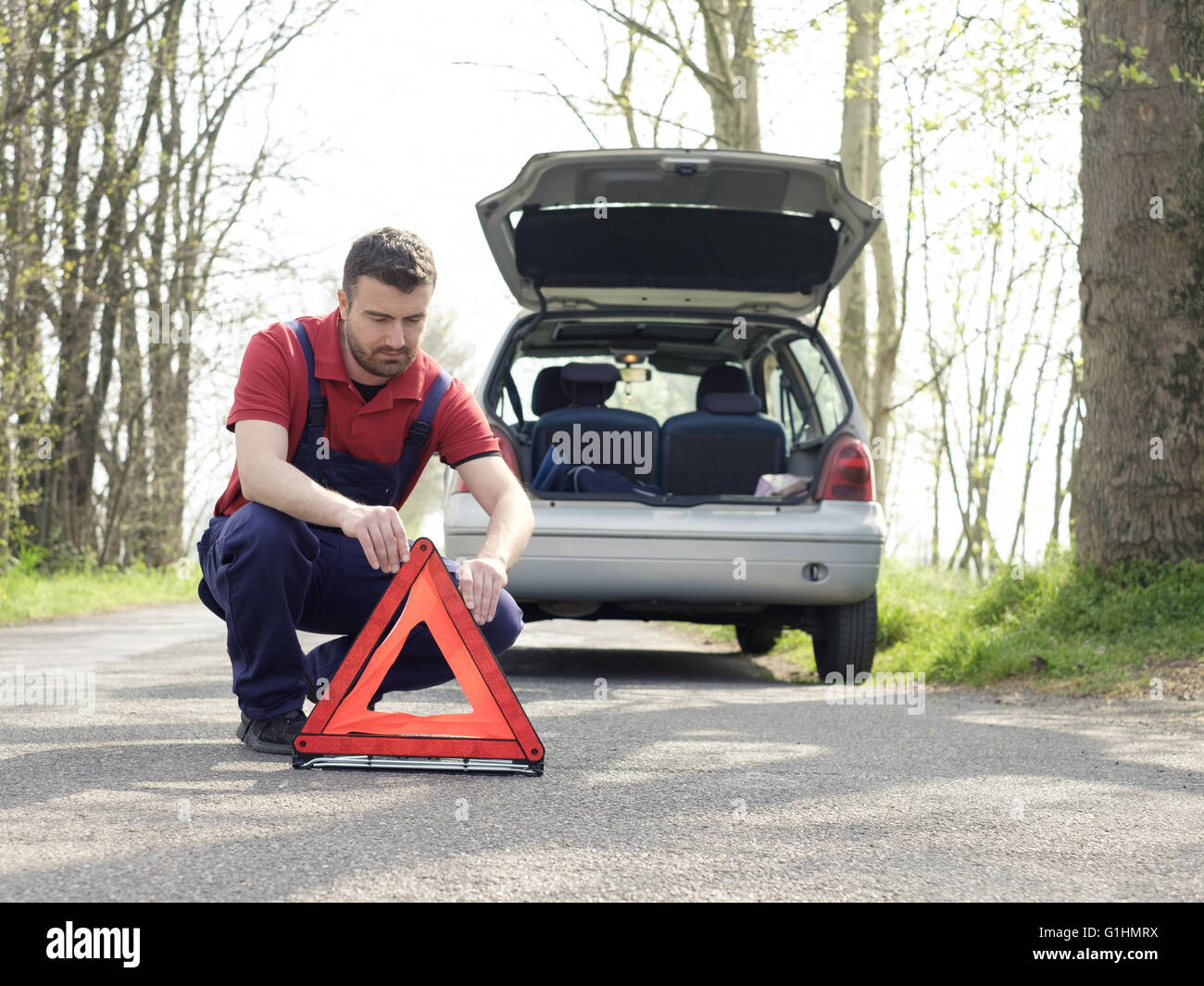 Breakdown vehicle hi-res stock photography and images - Alamy