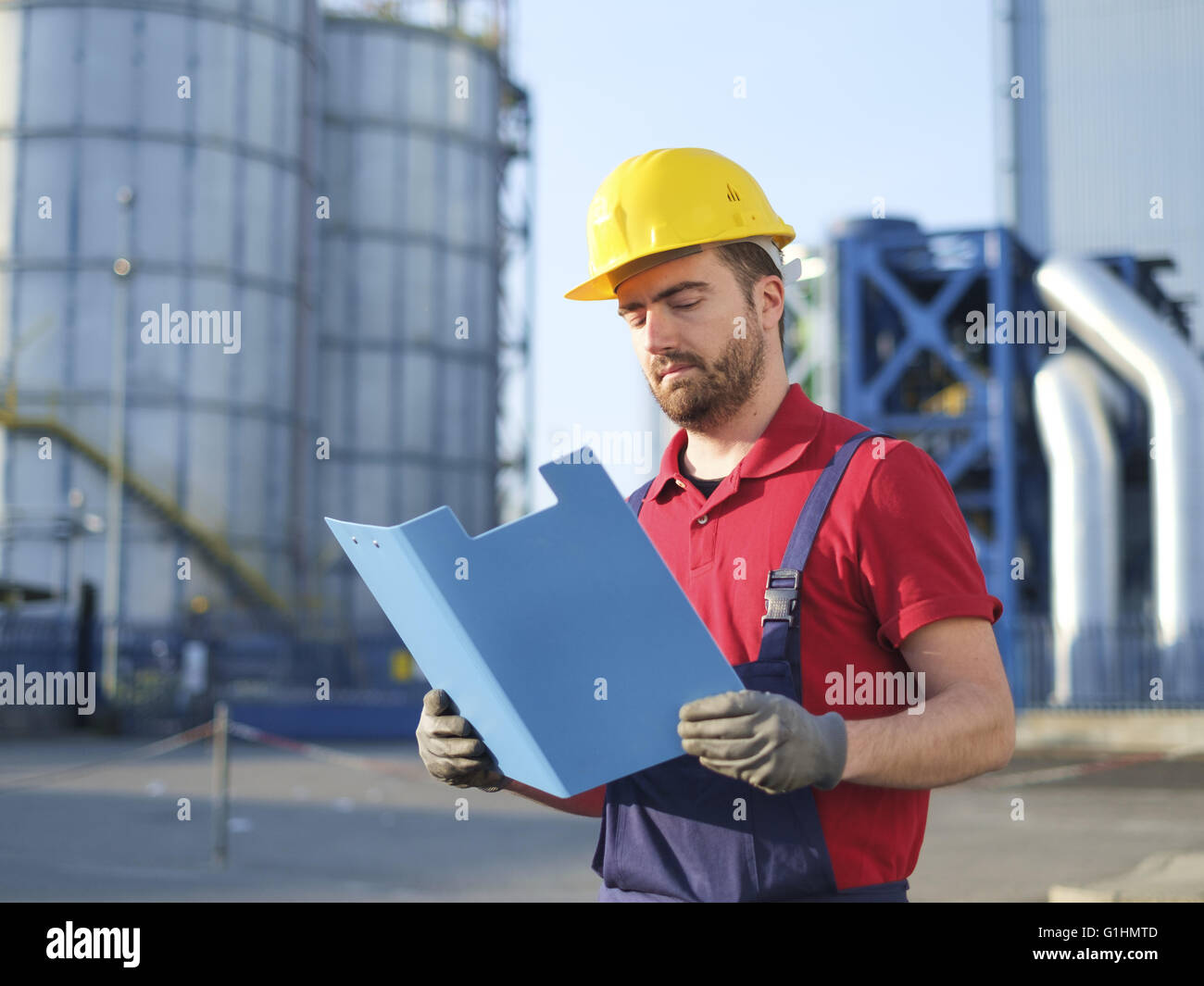 Worker safety helmet hi-res stock photography and images - Alamy