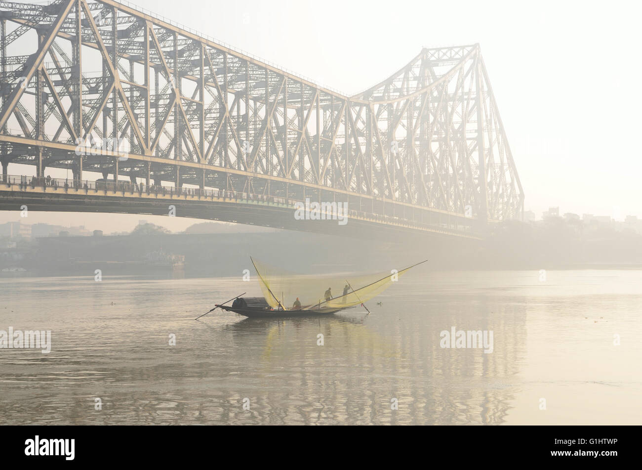 Net fishing ganga river hi-res stock photography and images - Alamy