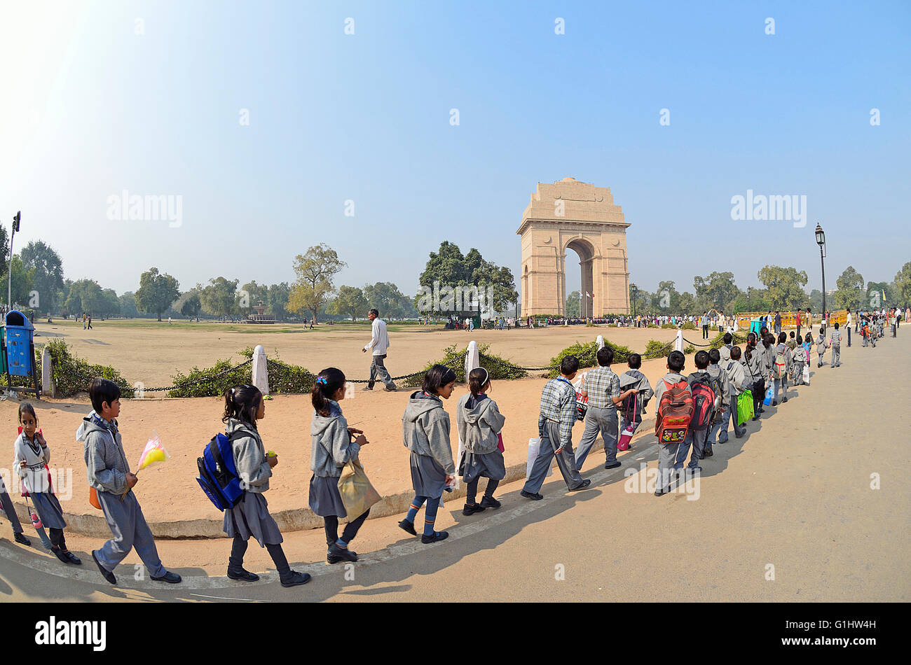 Schoolchildren on excursion visit to India Gate, New Delhi, India Stock ...
