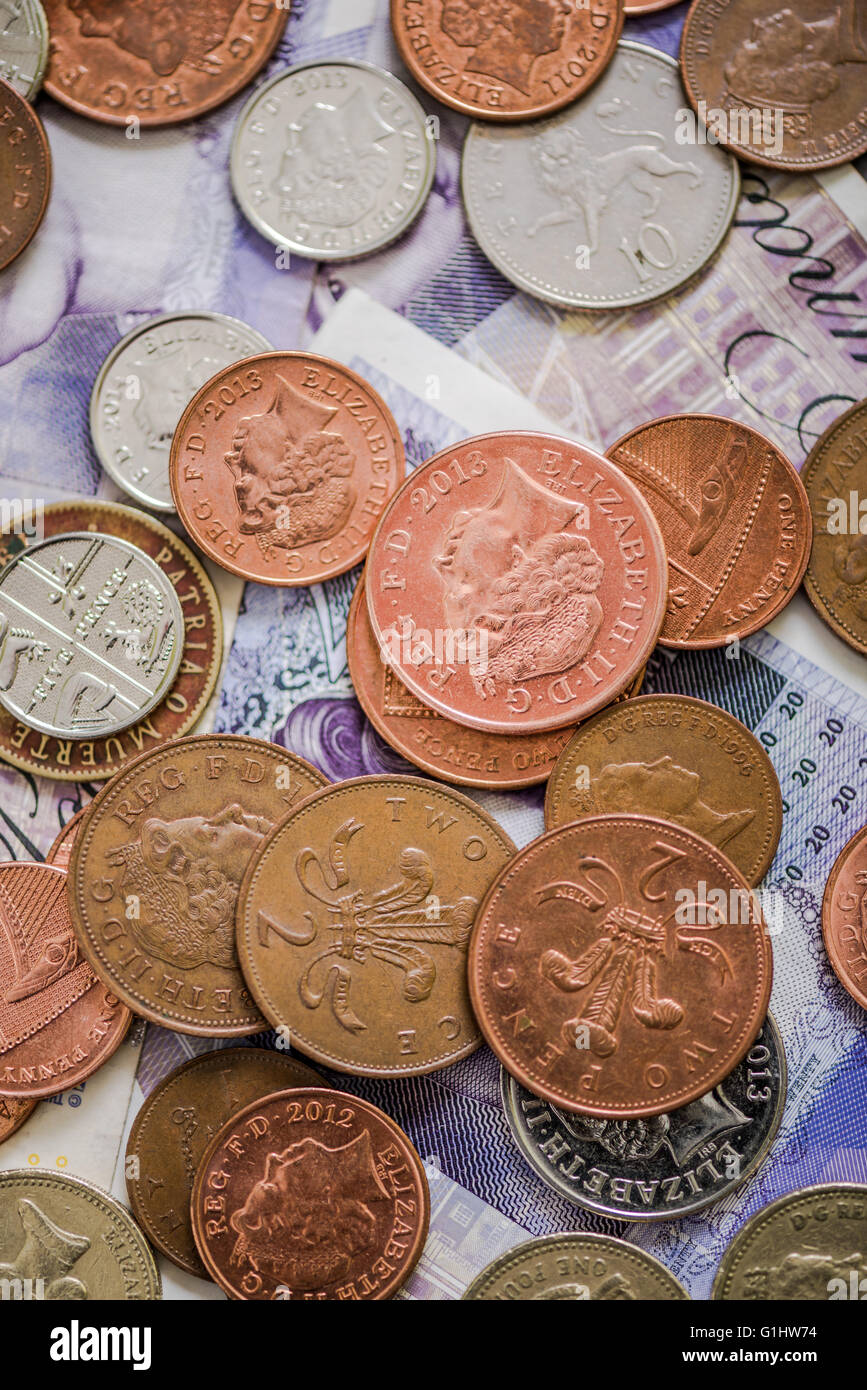 british coins background from above Stock Photo - Alamy