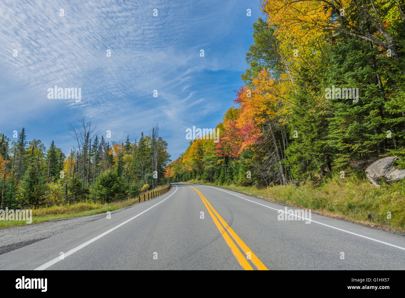 Winding scenic road hi-res stock photography and images - Alamy