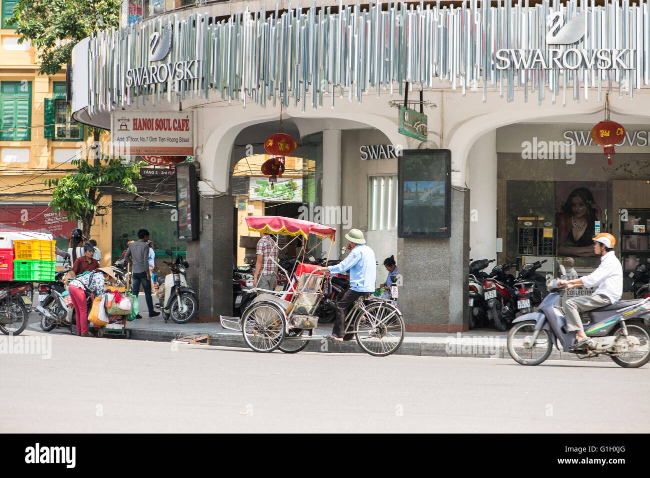 Asian forms hi-res stock photography and images - Alamy