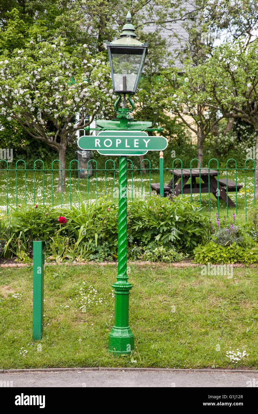 Ropley station sign mid hants railway hi-res stock photography and ...