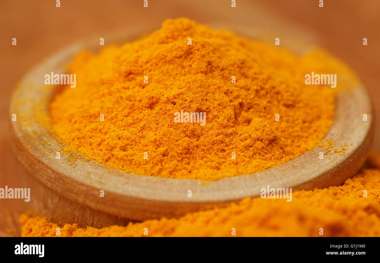 Turmeric root and turmeric powder hi-res stock photography and images ...