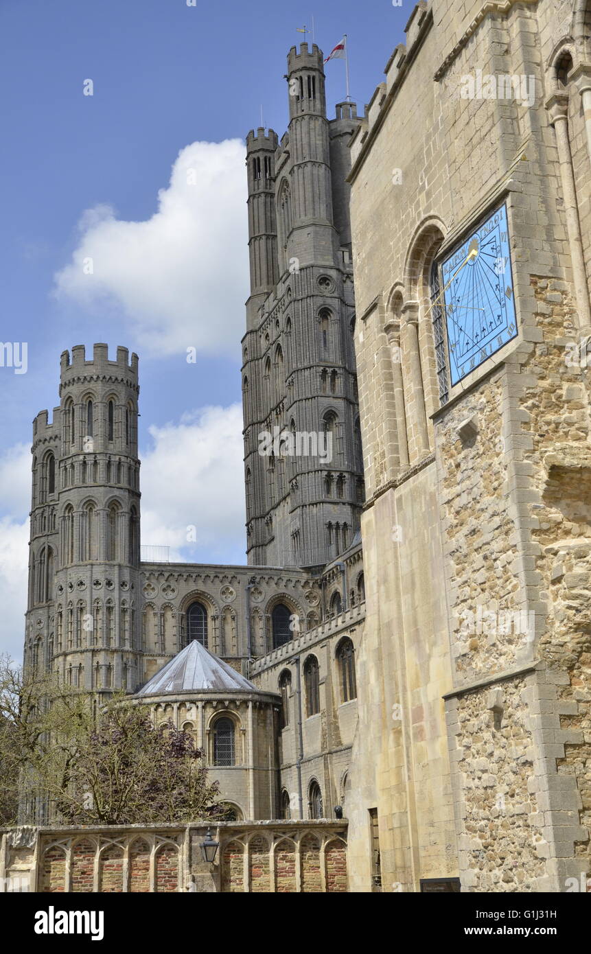 Sundial ely cathedral hi-res stock photography and images - Alamy