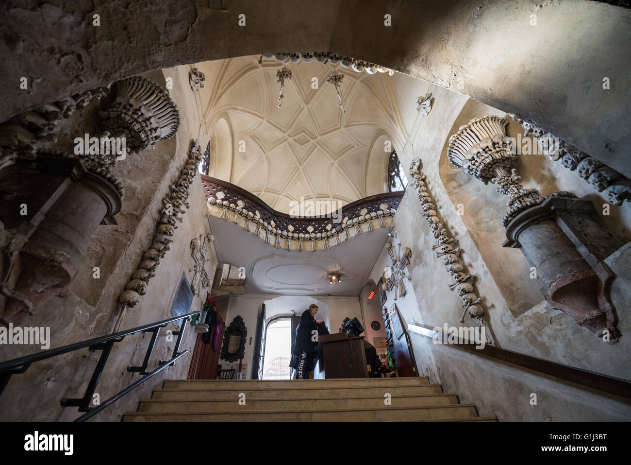 Woman inside old cemetery hi-res stock photography and images - Alamy