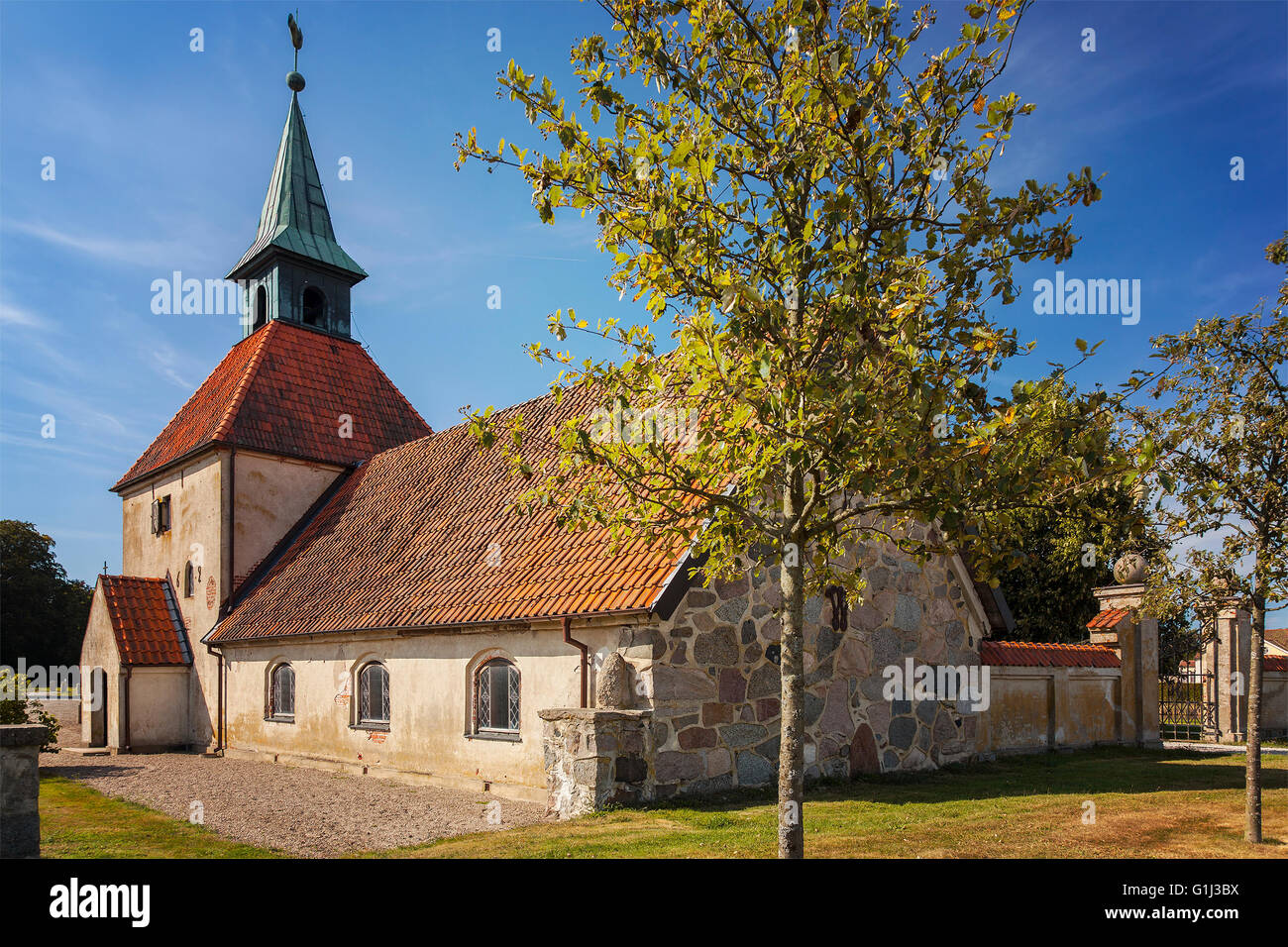 Brick small chapel hi-res stock photography and images - Alamy