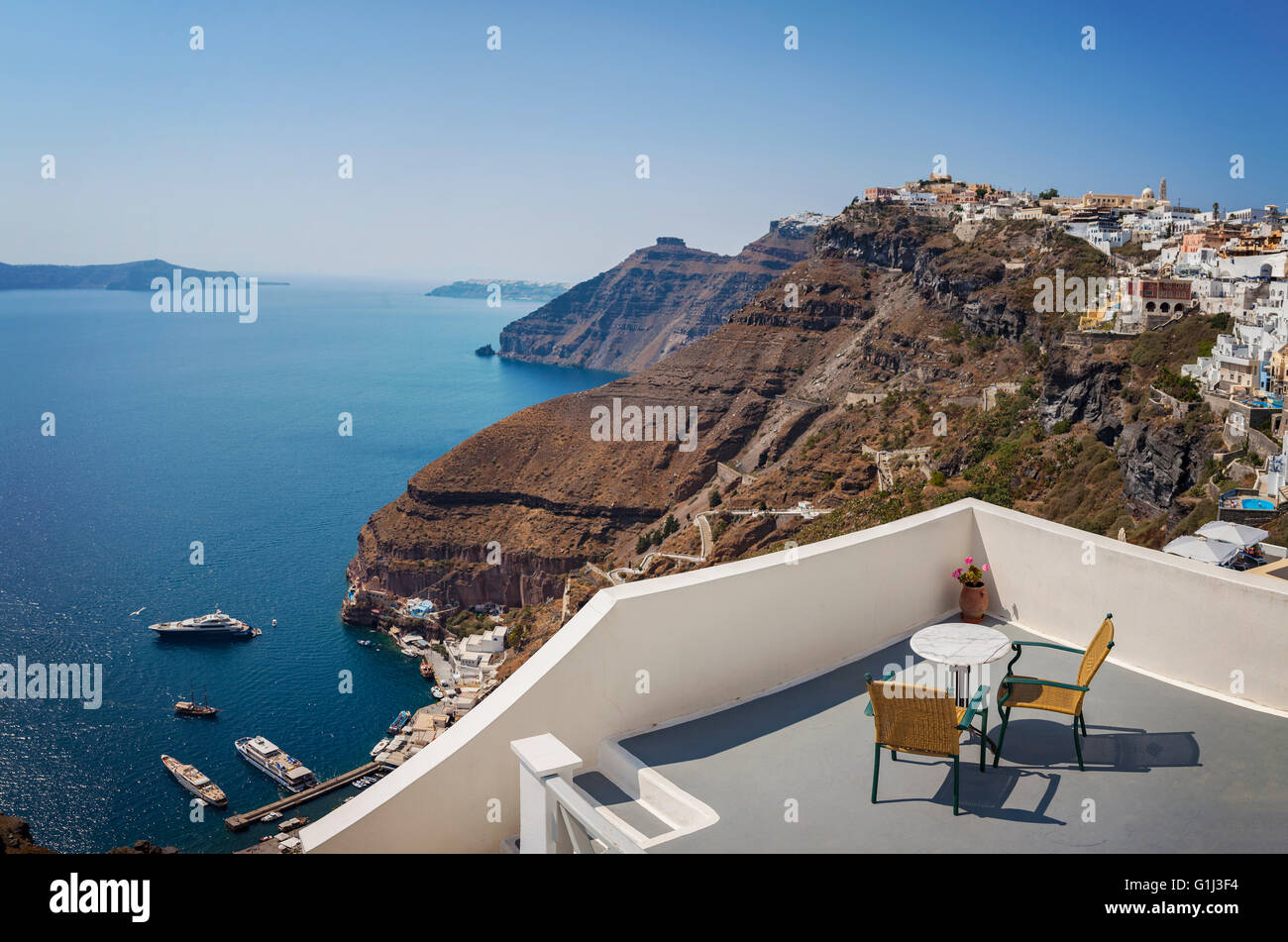Terrace by the sea with view to the horizon hi-res stock photography ...