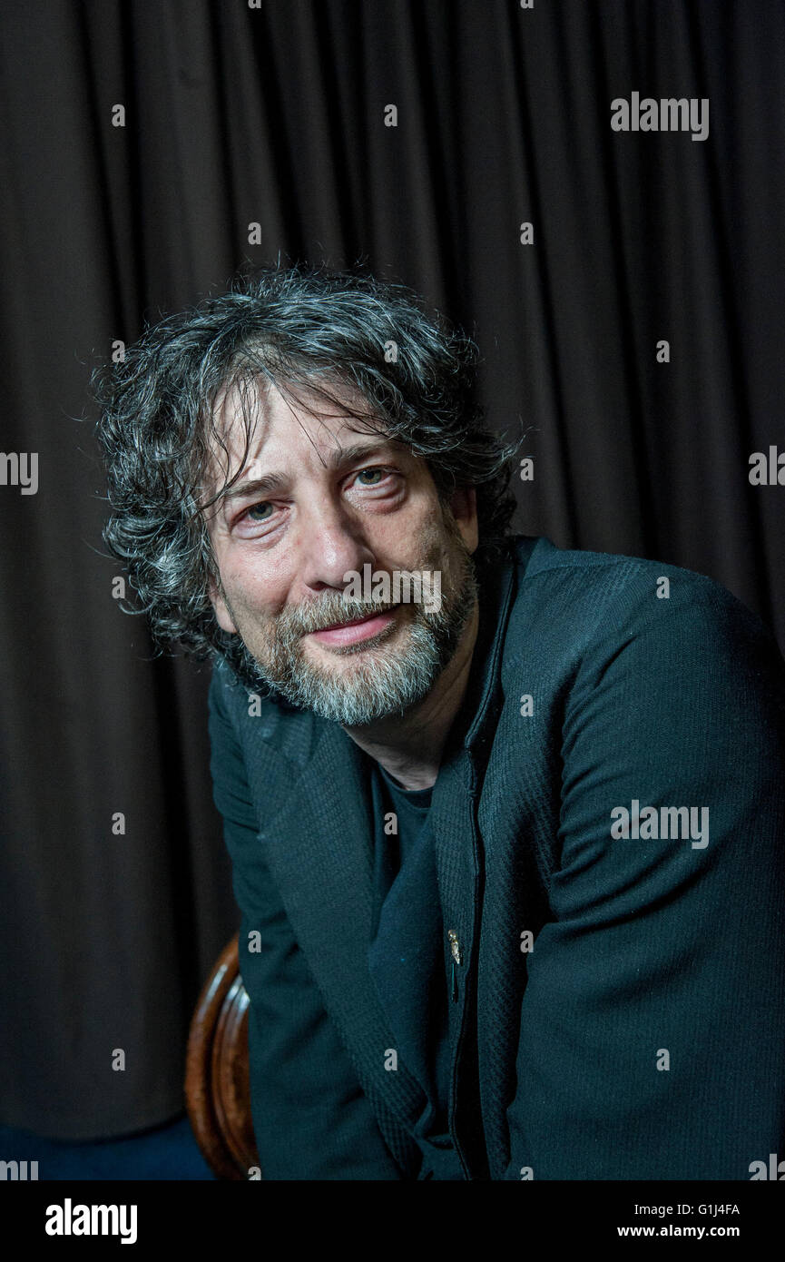 Erica wagner writing hi-res stock photography and images - Alamy