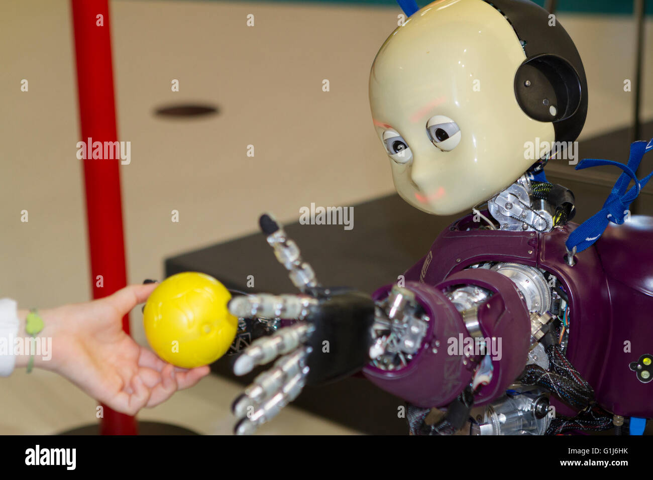 Humanoid robotics hi-res stock photography and images - Alamy