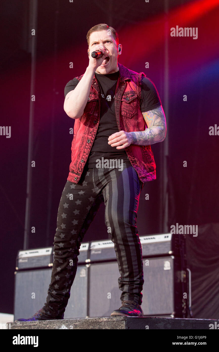 Somerset, Wisconsin, USA. 14th May, 2016. Singer BRENT SMITH of ...