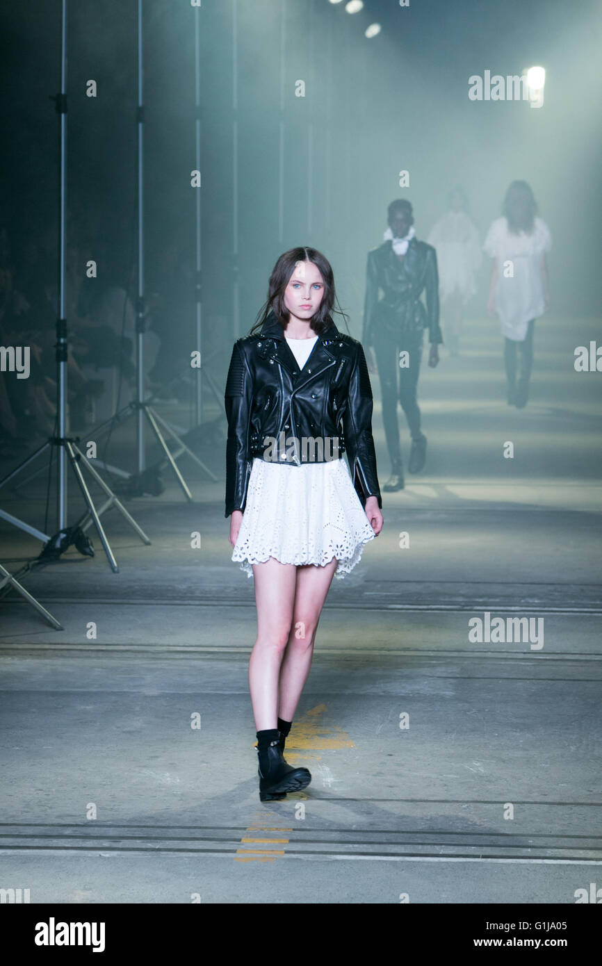 Sydney, Australia. 16th May, 2016. Models on the catwalk for Australian ...