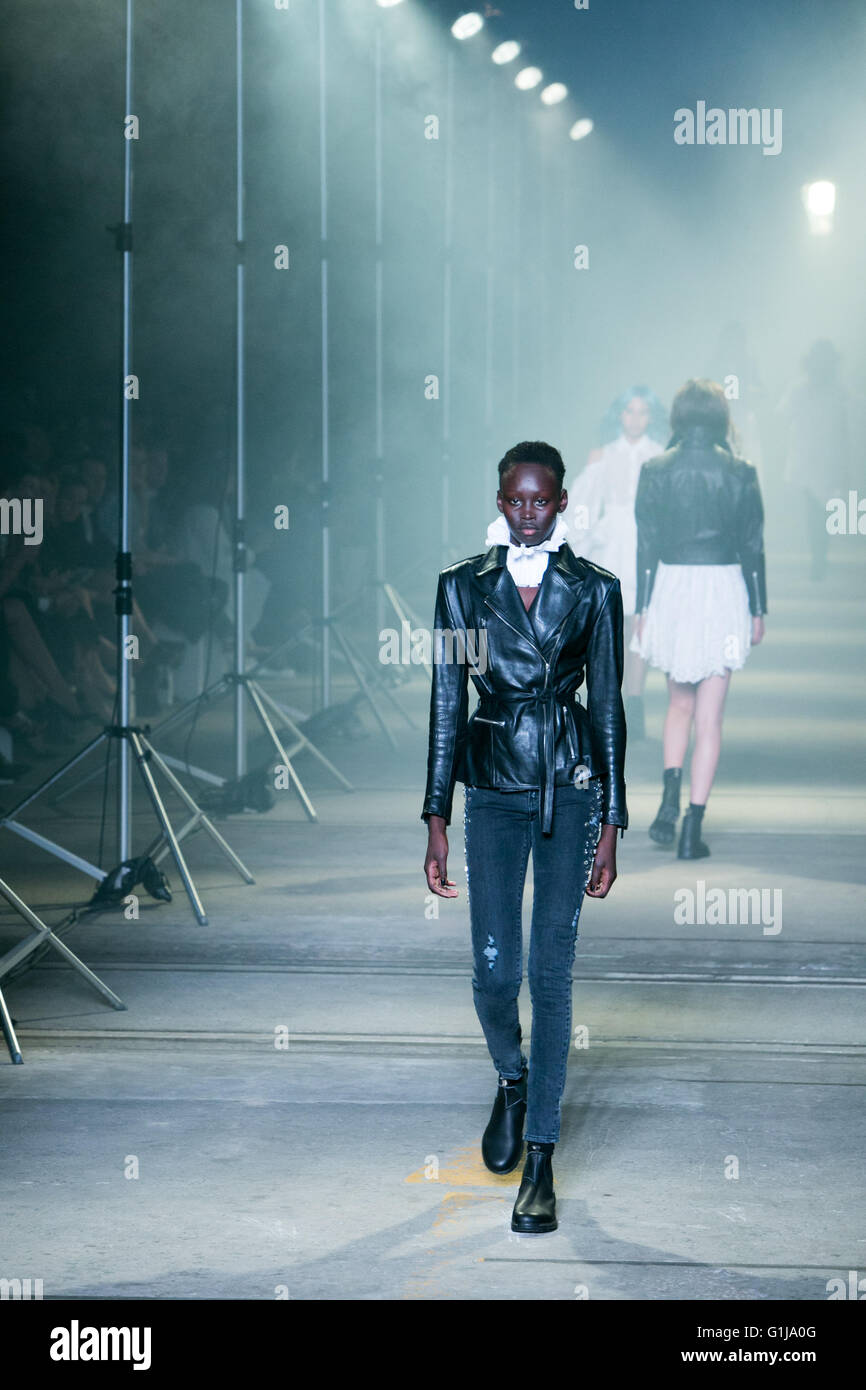 Sydney, Australia. 16th May, 2016. Models on the catwalk for Australian ...