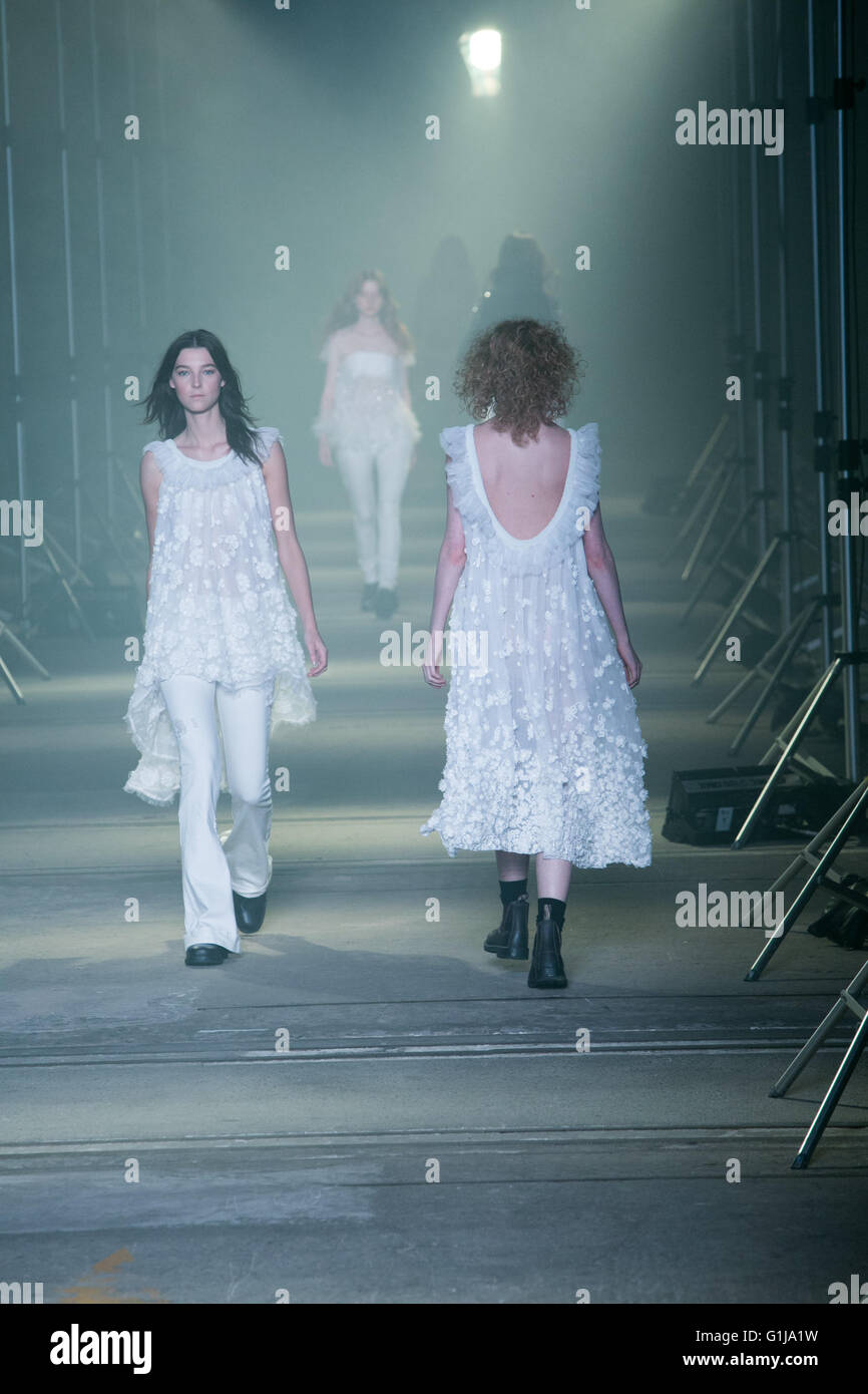 Sydney, Australia. 16th May, 2016. Models on the catwalk for Australian ...