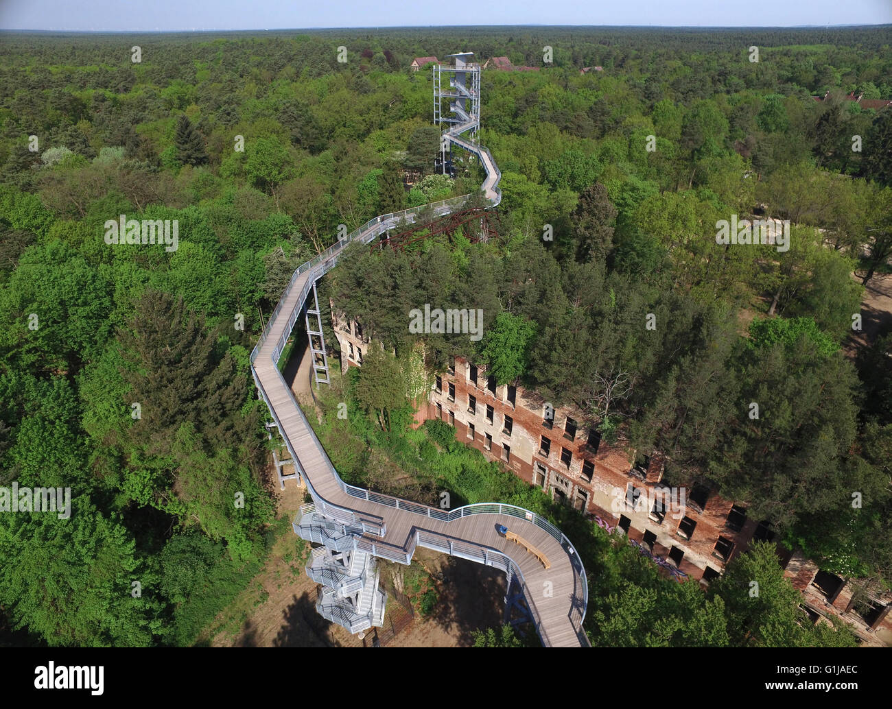 Beelitz-Heilstaetten, Germany. 11th May, 2016. Tourists walking on the ...