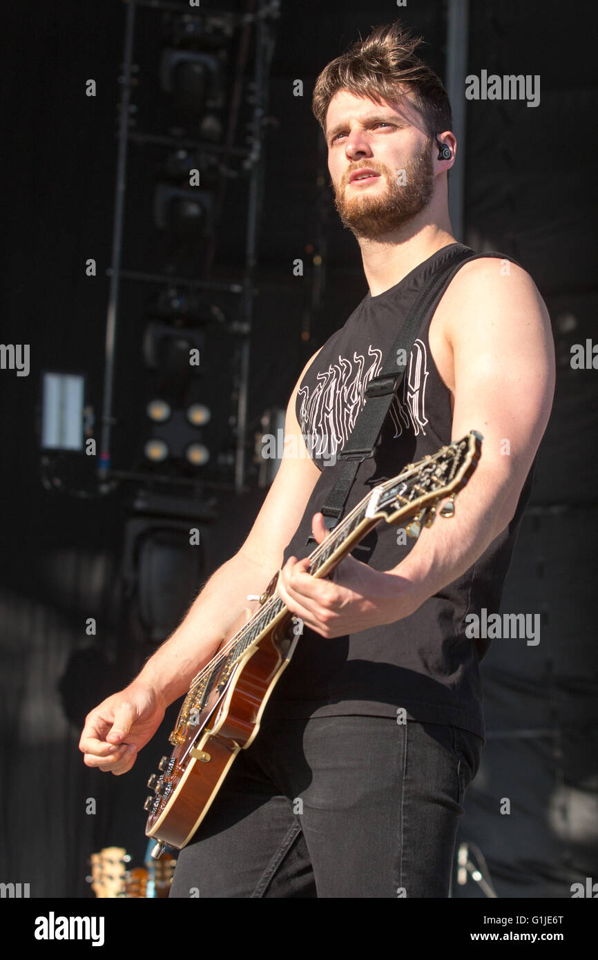 Bring Me The Horizon Guitarist