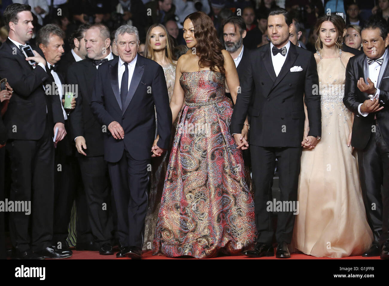 Robert de Niro and wife Grace Hightower, Edgar Ramirez, Ana de Armas ...