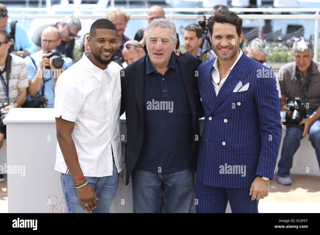 Usher Raymond, Robert de Niro and Edgar Ramirez at the 'Hands of Stone ...