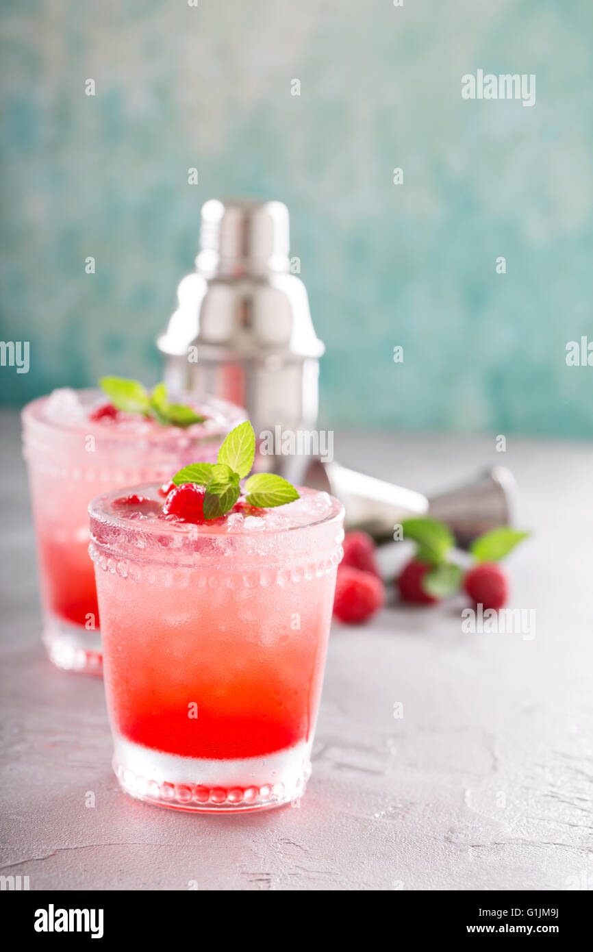 Raspberry ice cocktail Stock Photo - Alamy