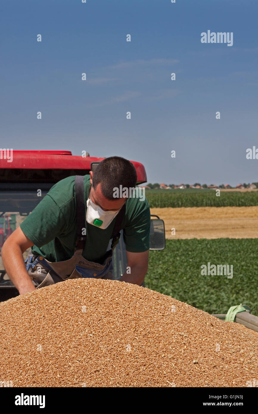 Fixing tractor hi-res stock photography and images - Alamy