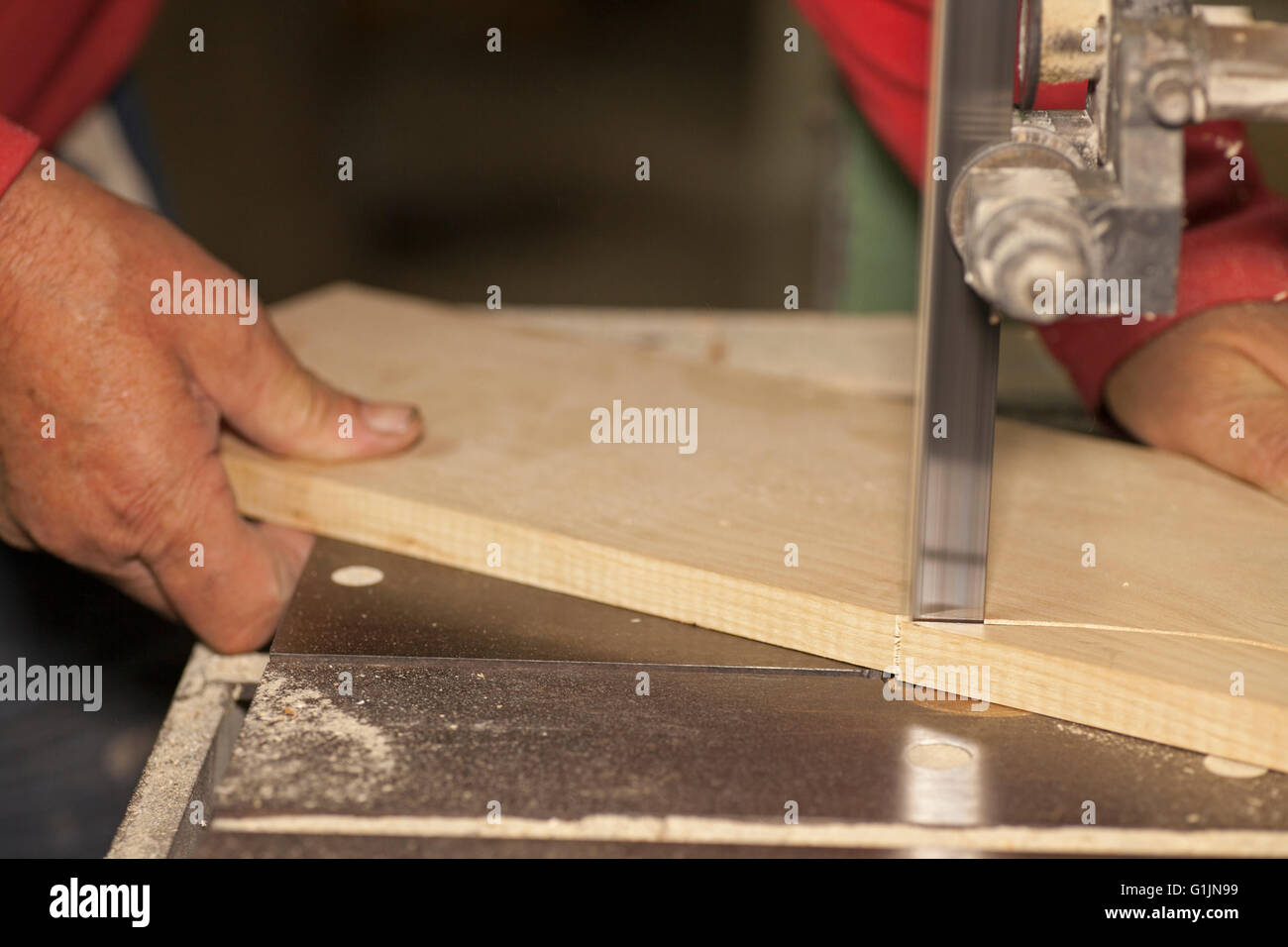 Bandsaw blade cut wood hi-res stock photography and images - Alamy