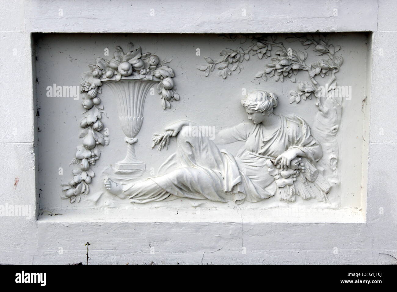 Neo classical frieze hi-res stock photography and images - Alamy