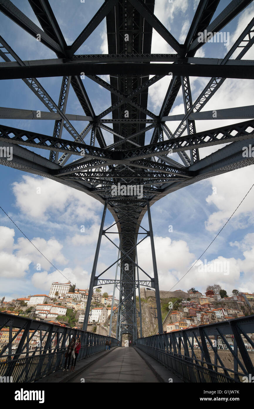 Ponte Luis I Bridge in Porto, Portugal, city landmark, infrastructure ...