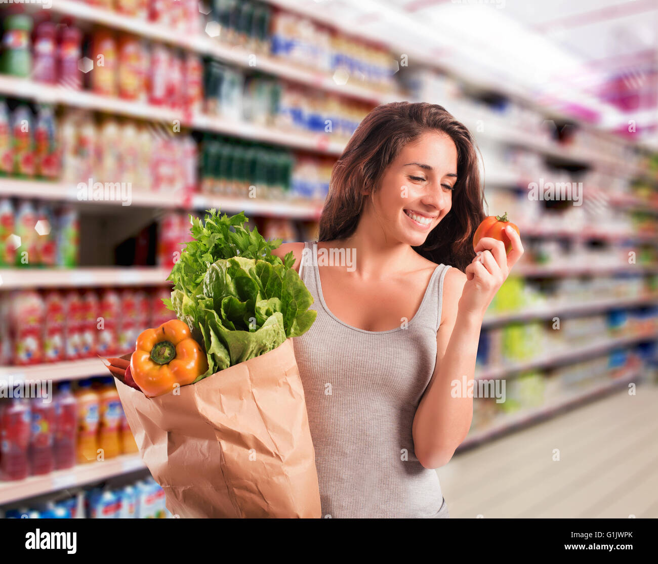 Supermarket vegetable aisle hi-res stock photography and images - Alamy