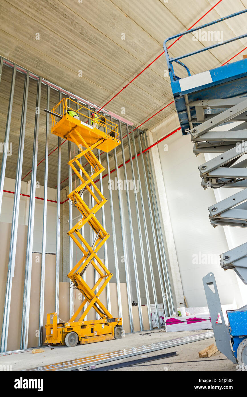Construction workers lineup hi-res stock photography and images - Alamy