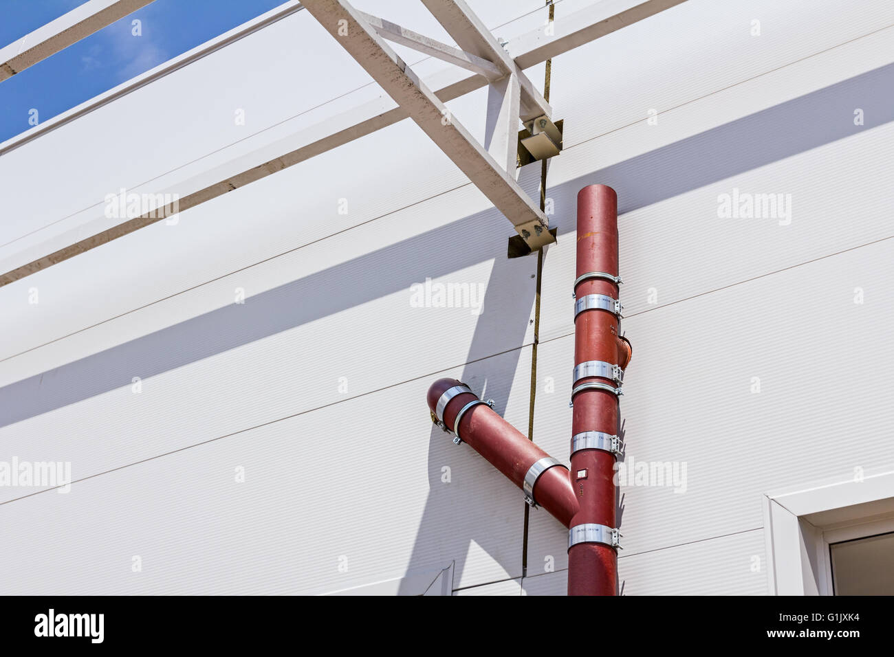 Drain assembly hi-res stock photography and images - Alamy