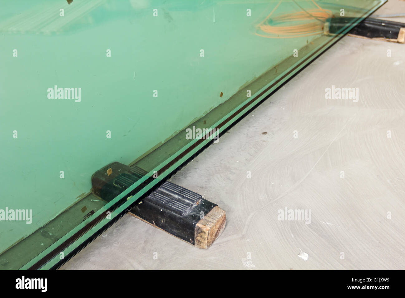 Insulation panels double glazed hi-res stock photography and images - Alamy