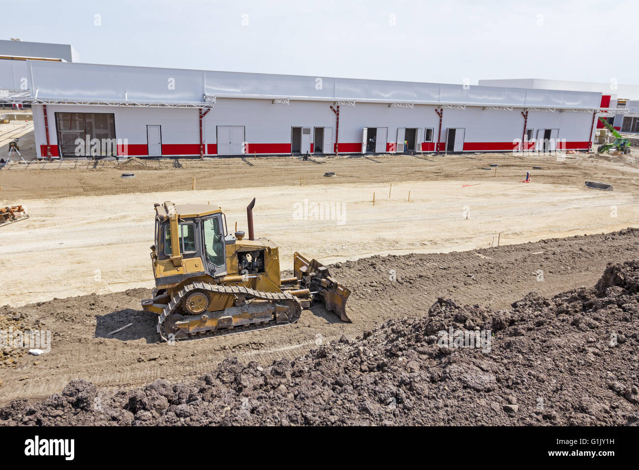 Caterpillar earth mover hi-res stock photography and images - Alamy