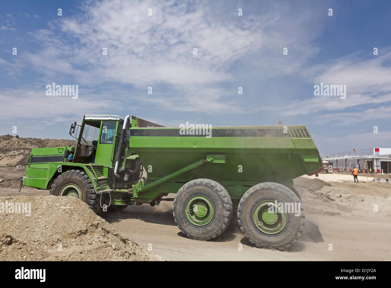 Green dump truck hi-res stock photography and images - Alamy