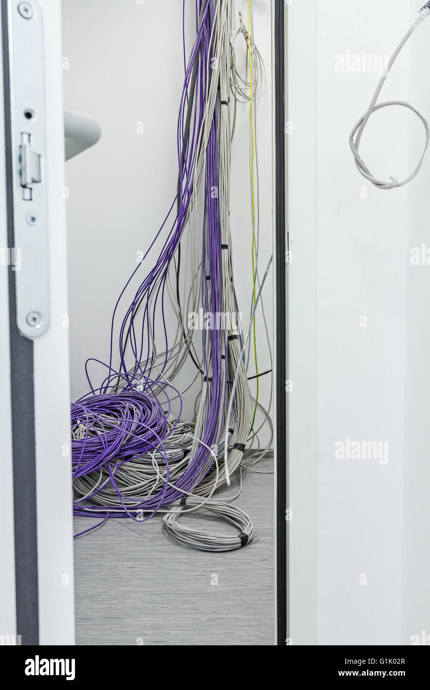 Data cables ceiling hi-res stock photography and images - Alamy