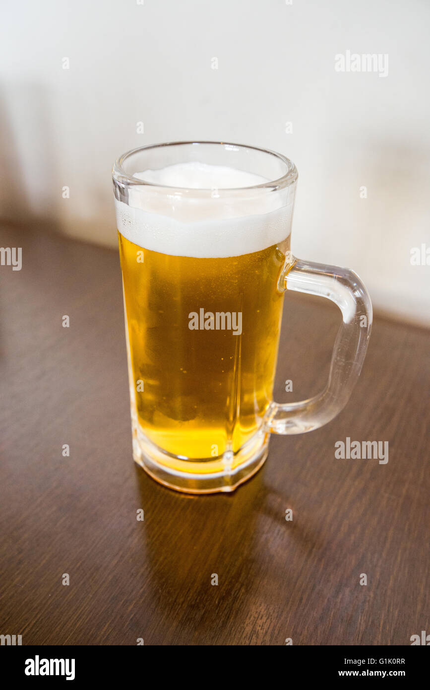 Alcohol and beverage hi-res stock photography and images - Alamy