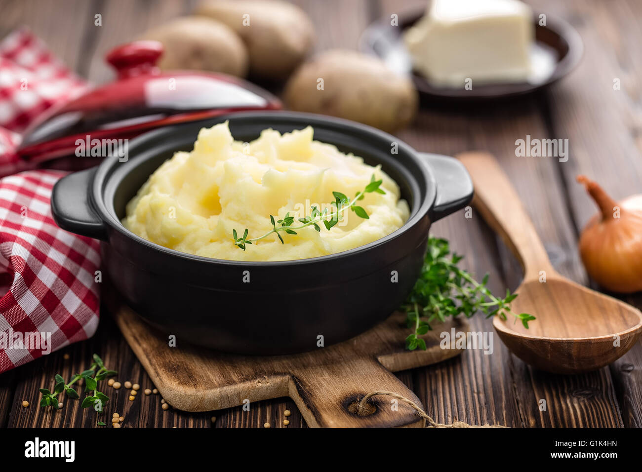 Mashed potato hi-res stock photography and images - Alamy