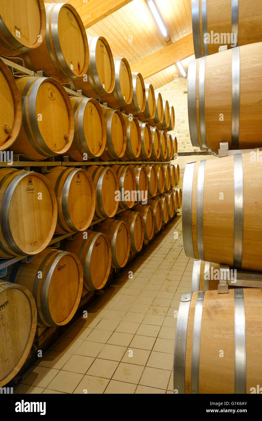Oak Barrel Aging Of Wine at Henry Trethowan blog
