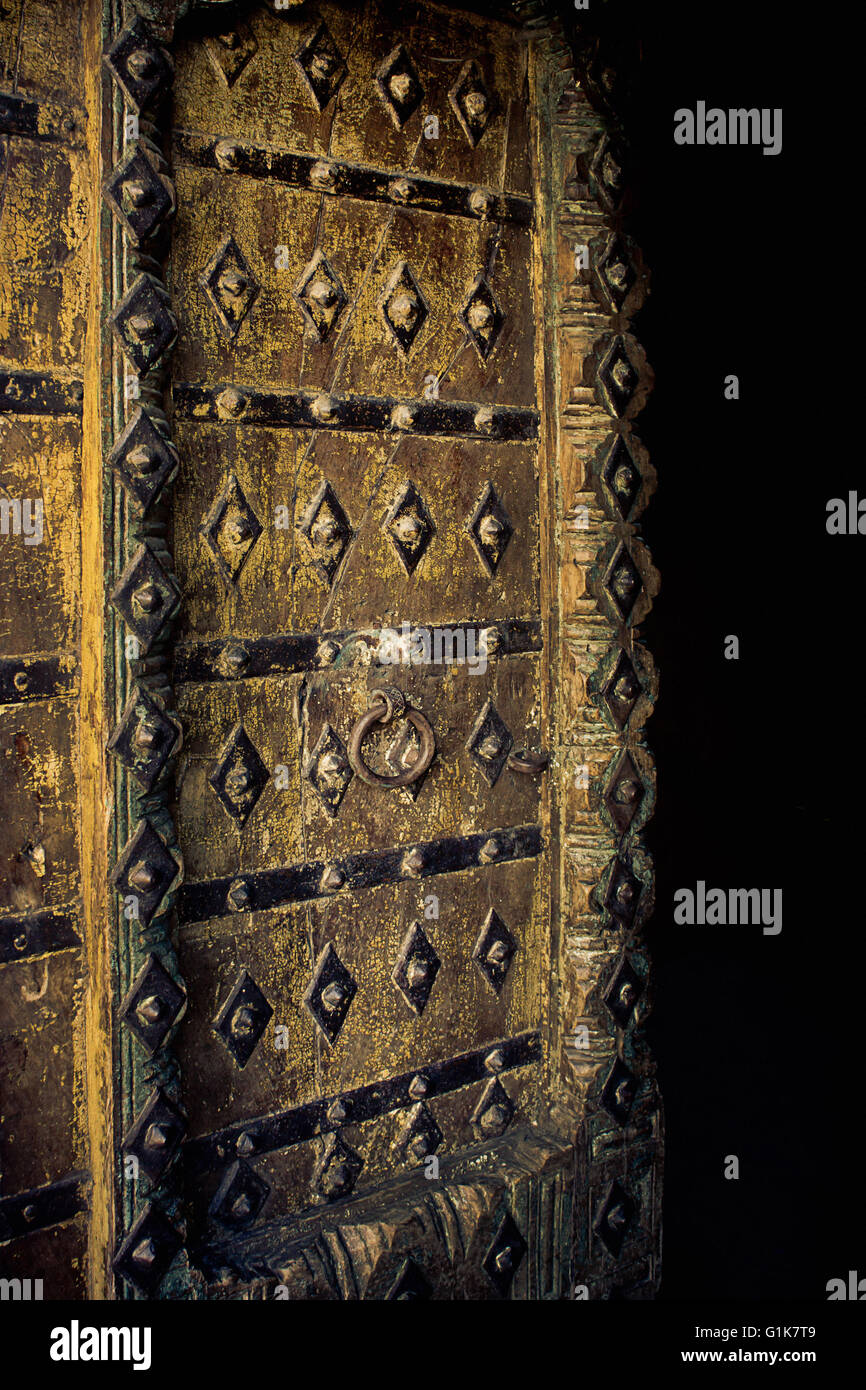 Partially open door hi-res stock photography and images - Alamy