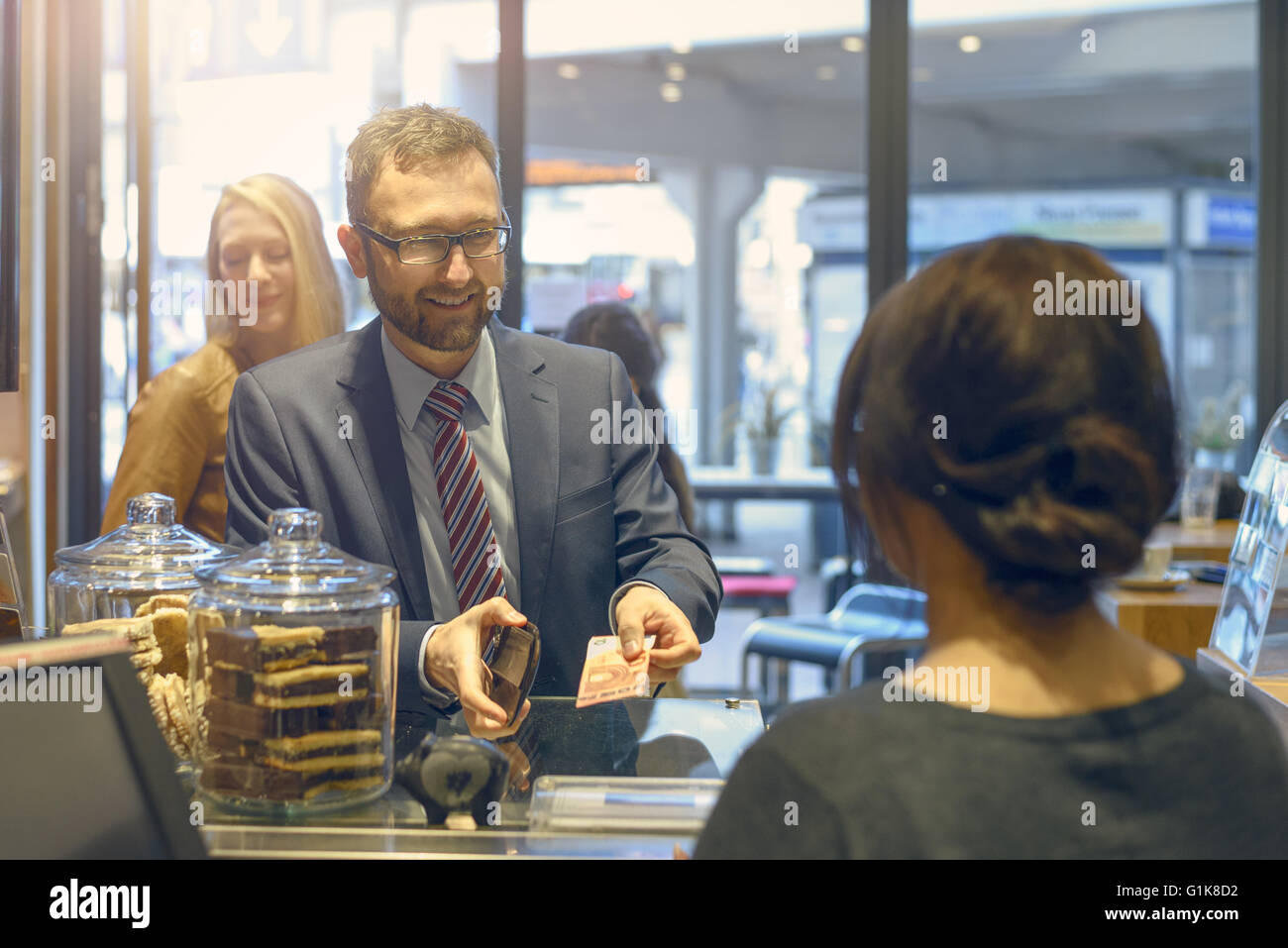 Customer services counter hi-res stock photography and images - Alamy