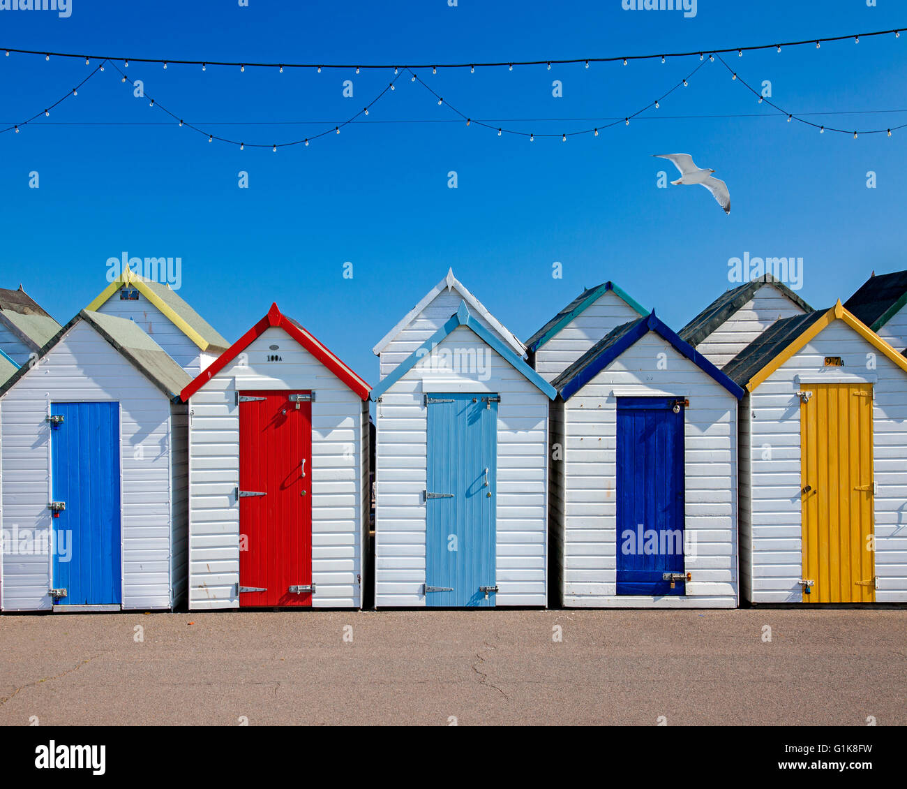 Beach huts hi-res stock photography and images - Alamy
