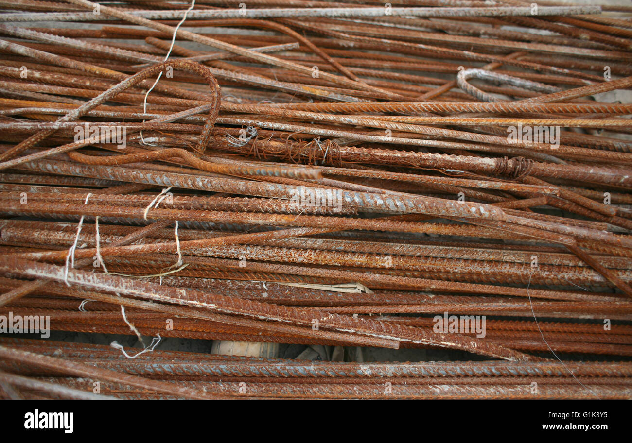 Photo of rusted rod for construction job Stock Photo - Alamy