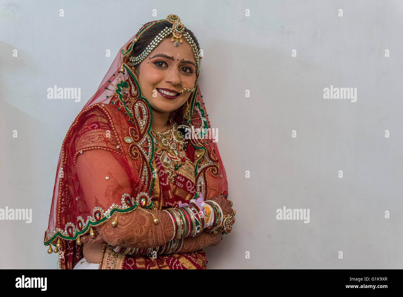 Tribal wedding bride hi-res stock photography and images - Alamy