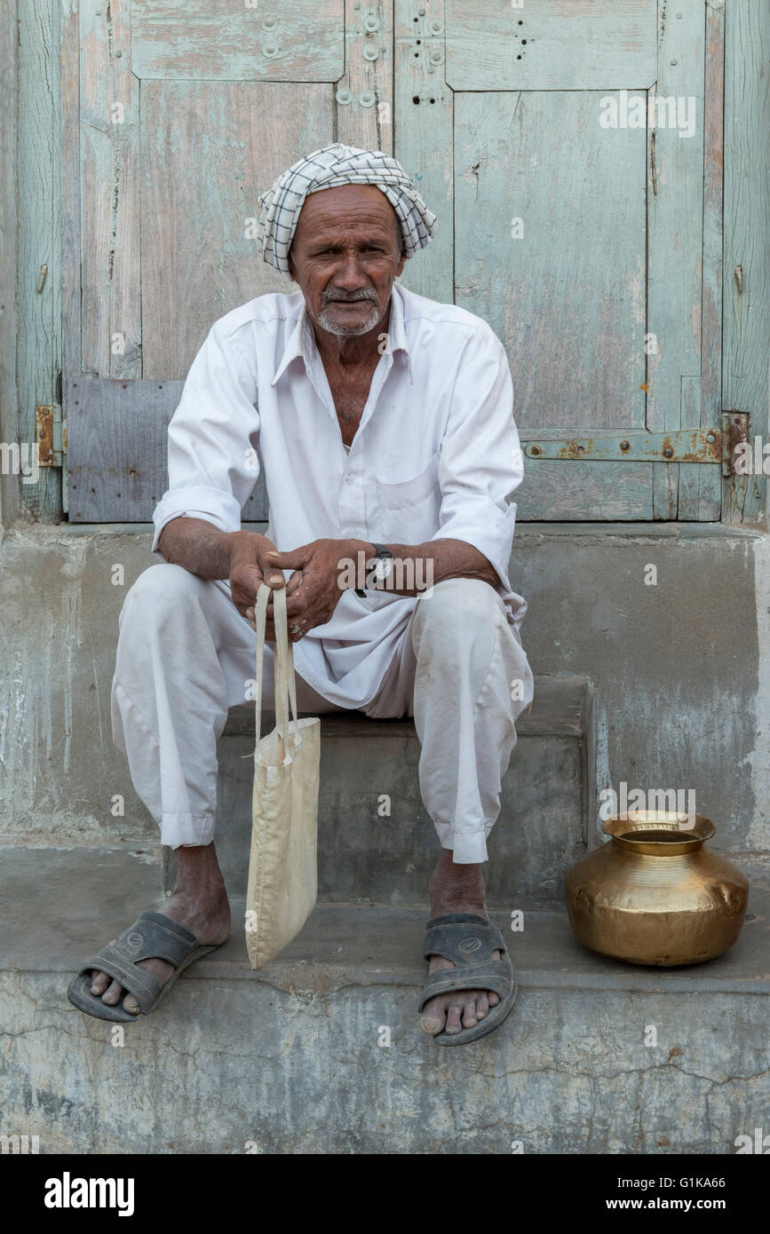 Koli tribe hi-res stock photography and images - Alamy