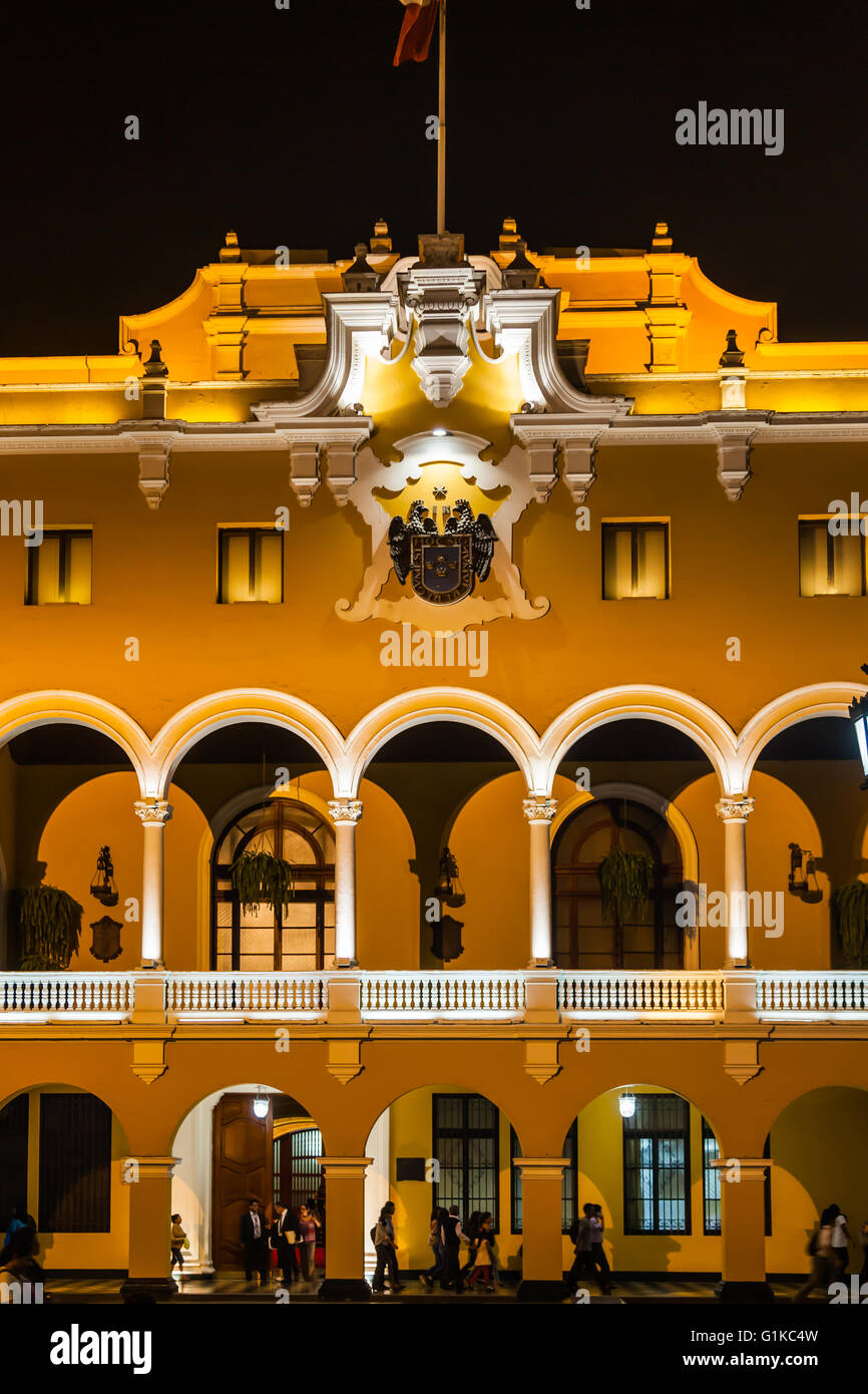 City hall of lima hi-res stock photography and images - Alamy