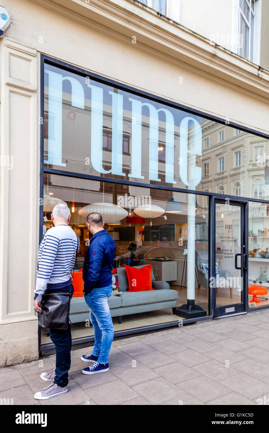 Hove shops uk hi-res stock photography and images - Alamy