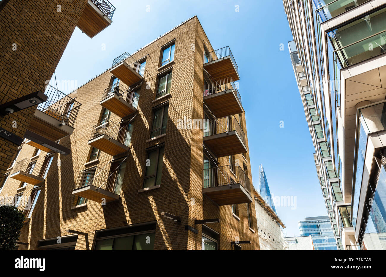 One tower bridge hi-res stock photography and images - Alamy